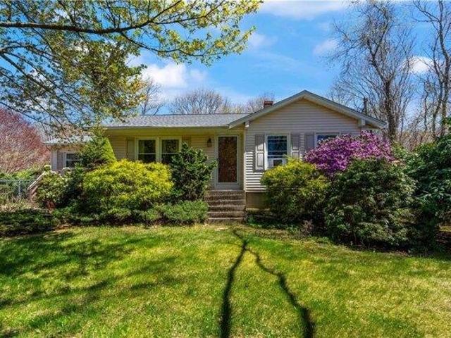 3 bedroom, North Kingstown RI 02874 105116253