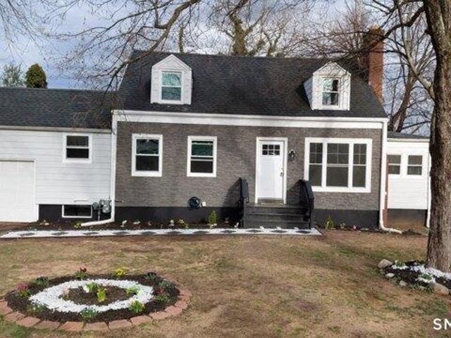 3 bedroom, North Haven CT 06473 LS101629062