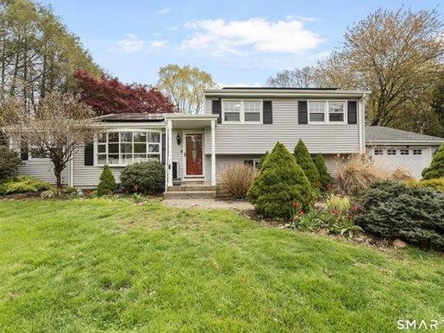 3 bedroom, North Haven CT 06473 LS102027417