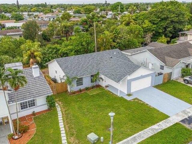 3 bedroom, North Lauderdale FL 33068 104900738