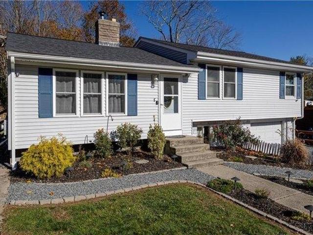 3 bedroom, North Smithfield RI 02896 104759143