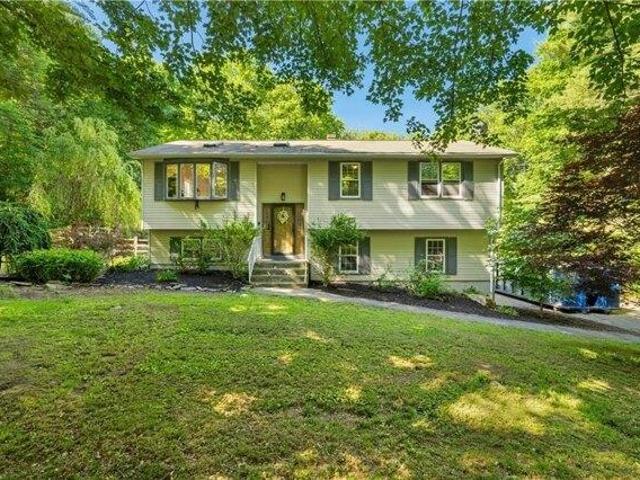 3 bedroom, North Smithfield RI 02896 104790086