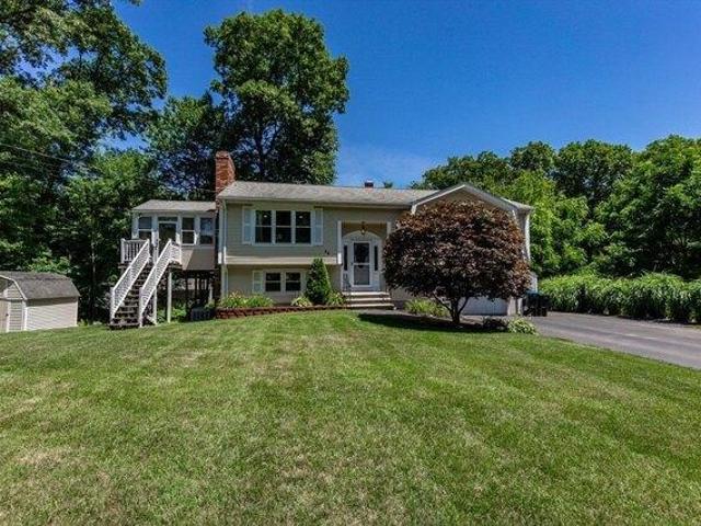 3 bedroom, North Smithfield RI 02896 104812230