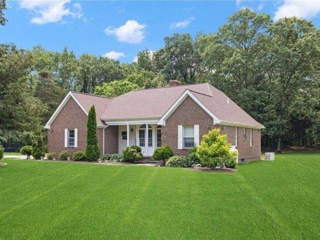 3 bedroom, North Smithfield RI 02896 LS103070589