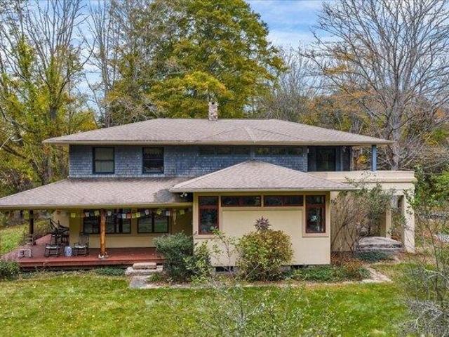 3 bedroom, North Stonington CT 06359 102028119