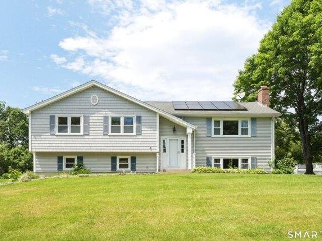 3 bedroom, North Stonington CT 06359 104296625