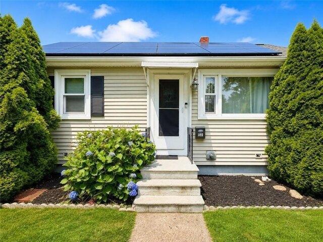 3 bedroom, North Providence RI 02904 105127348
