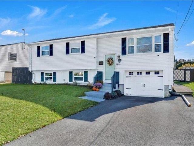 3 bedroom, North Providence RI 02911 102155925
