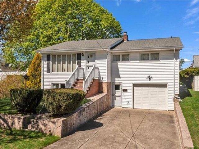 3 bedroom, North Providence RI 02911 104655156