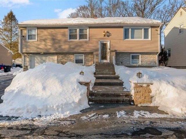 3 bedroom, North Providence RI 02911 104330670