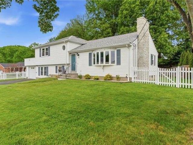 3 bedroom, North Providence RI 02911 104351921