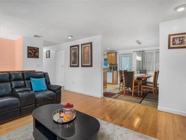 3 bedroom, North Providence RI 02911 105123633