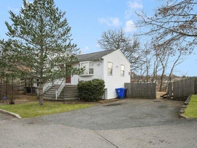 3 bedroom, North Providence RI 02911 LS102343385