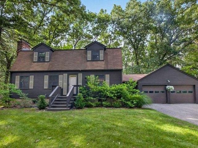 3 bedroom, North Reading MA 01864 104650439