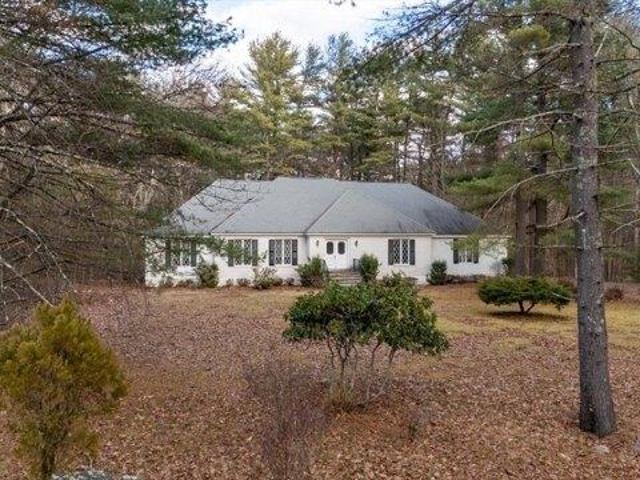 3 bedroom, North Reading MA 01864 104043837