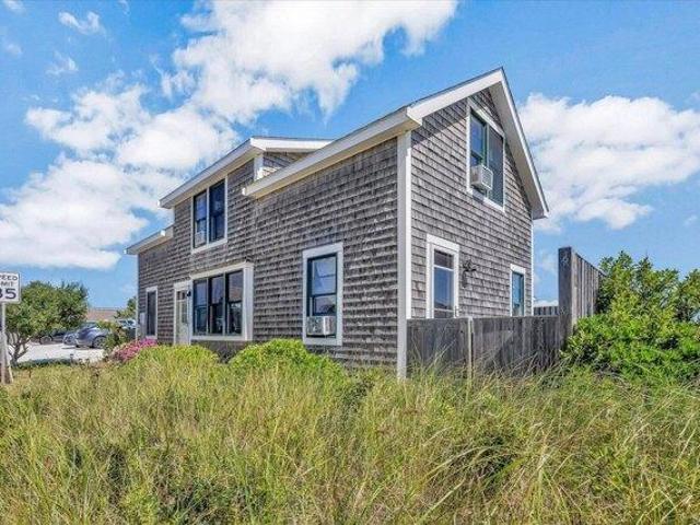 3 bedroom, North Truro MA 02652 105116847