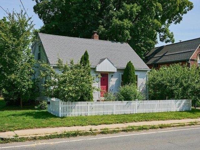 3 bedroom, Northampton MA 01060 105094988