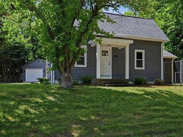 3 bedroom, Northampton MA 01060 105108300