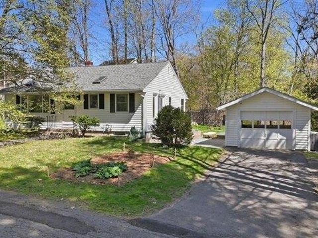 3 bedroom, Northampton MA 01062 102724233