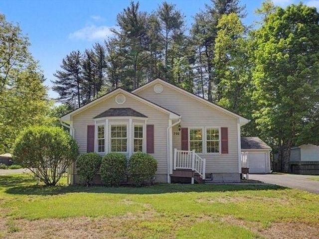 3 bedroom, Northampton MA 01062 102778832