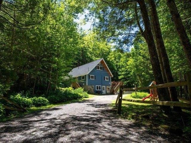 3 bedroom, Northfield MA 01360 105115350