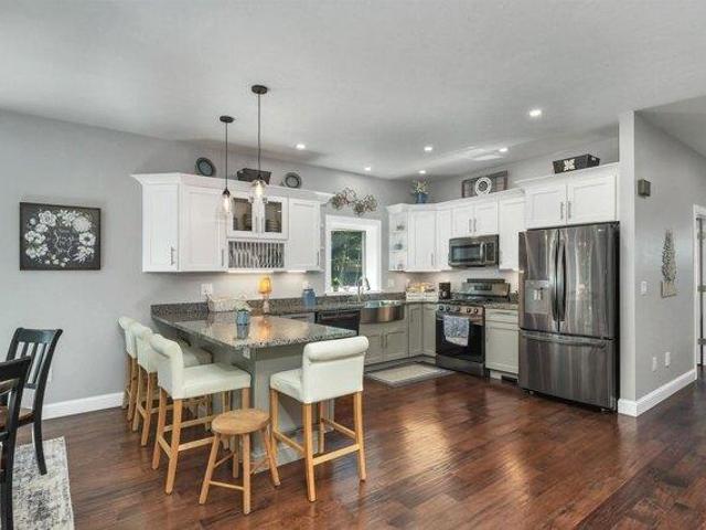 3 bedroom, Northfield NH 03276 LS102120458