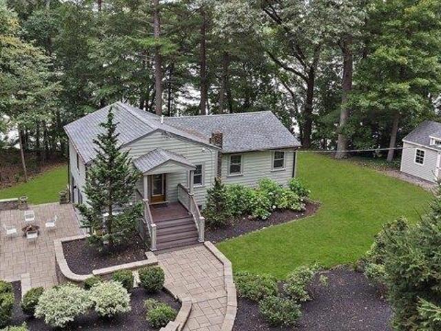 3 bedroom, Natick MA 01760 LS88247075