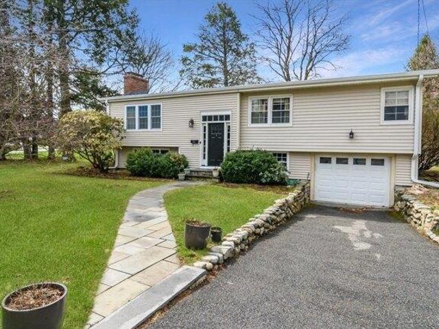 3 bedroom, Natick MA 01760 102585058