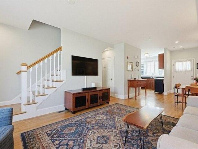 3 bedroom, Natick MA 01760 102800981