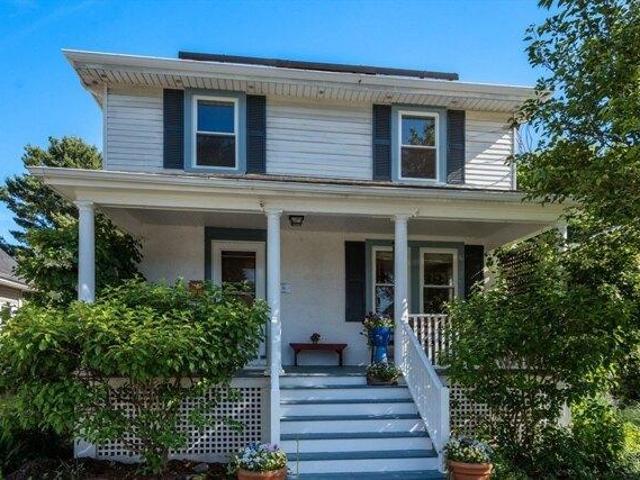 3 bedroom, Natick MA 01760 103494155