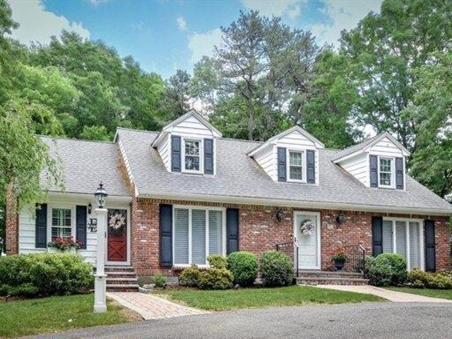 3 bedroom, Natick MA 01760 103619716