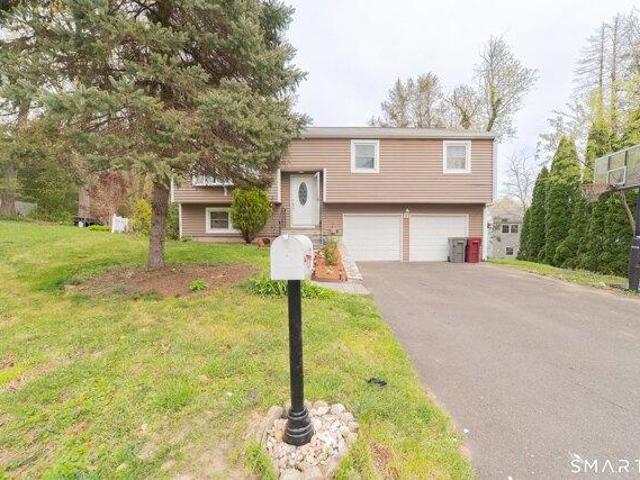 3 bedroom, Naugatuck CT 06770 102798794