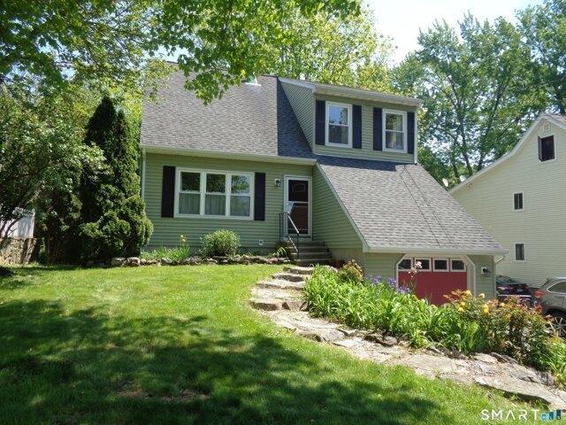 3 bedroom, Naugatuck CT 06770 102800264