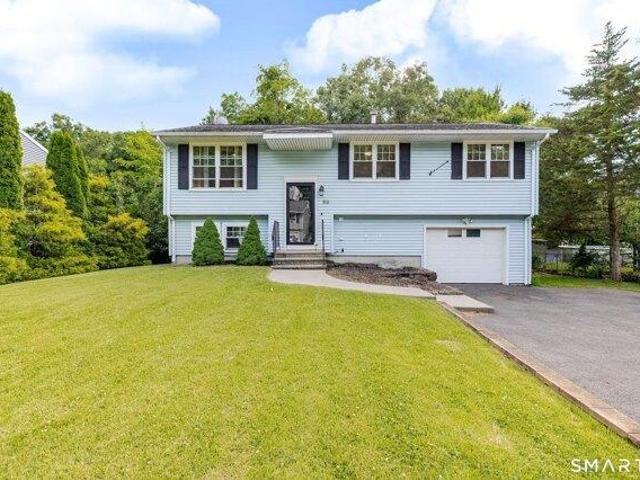3 bedroom, Naugatuck CT 06770 104150722