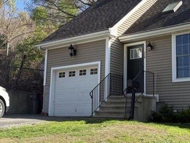 3 bedroom, Naugatuck CT 06770 104649617