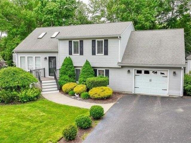 3 bedroom, Narragansett RI 02882 103442088