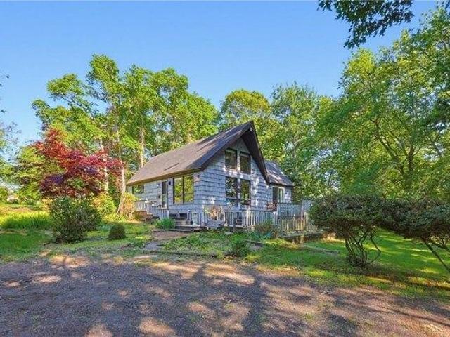 3 bedroom, Narragansett RI 02882 104567828