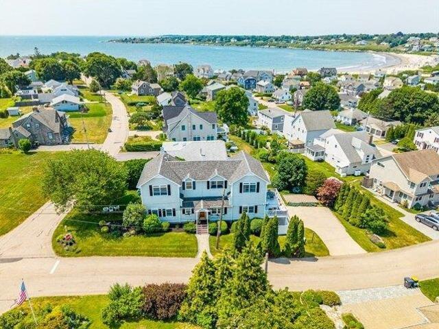 3 bedroom, Narragansett RI 02882 104650214