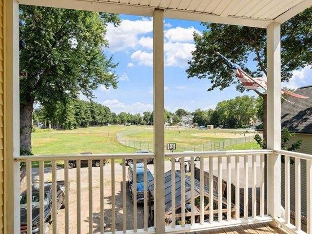 3 bedroom, Nashua NH 03064 LS102824171