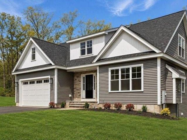 3 bedroom, Nashua NH 03060 LS103074028