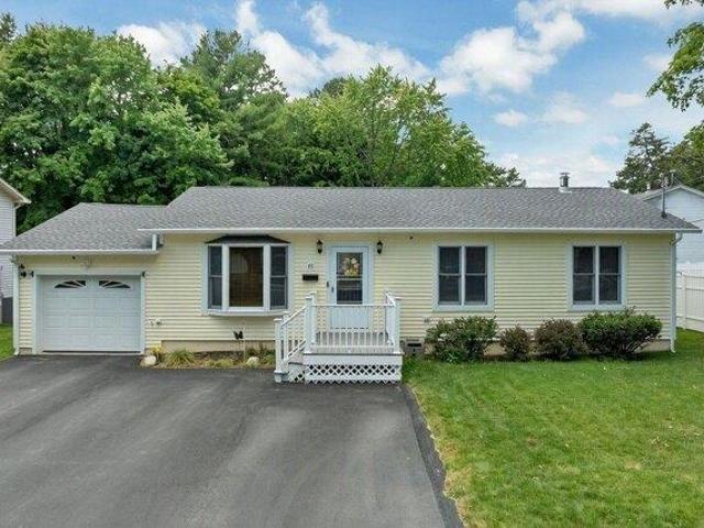 3 bedroom, Nashua NH 03060 104606196