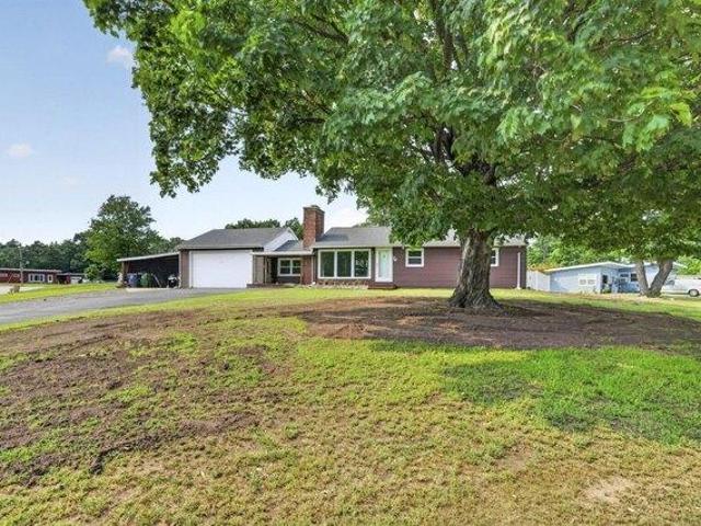 3 bedroom, Nashua NH 03060 104791765