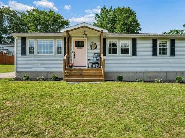 3 bedroom, Nashua NH 03062 104608602