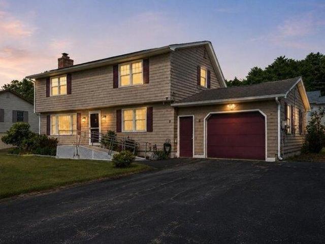 3 bedroom, Nashua NH 03063 104608517