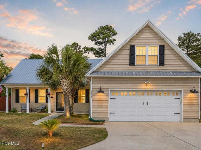 3 bedroom, NC NC 102052886