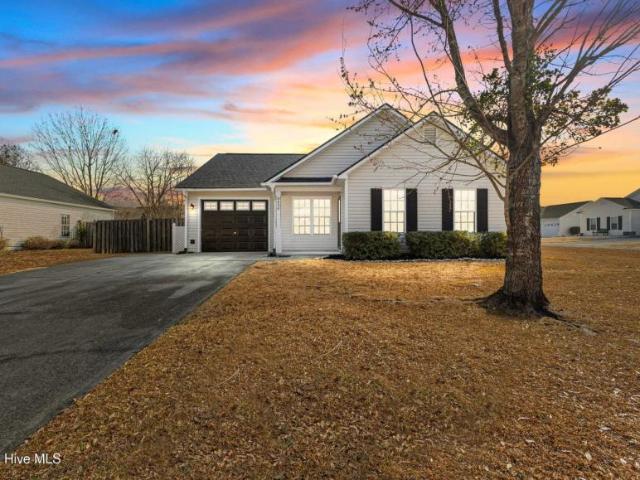 3 bedroom, NC NC 102468884