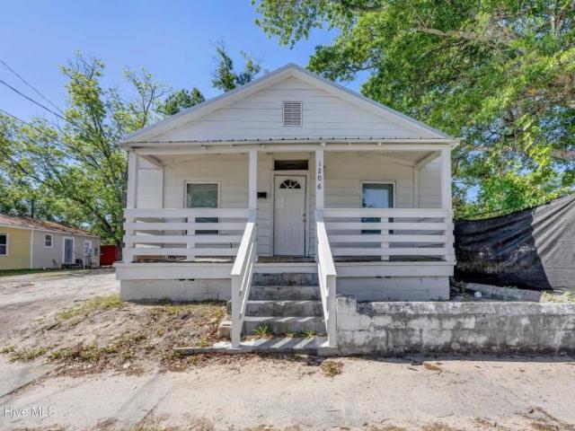 3 bedroom, NC NC 102553556