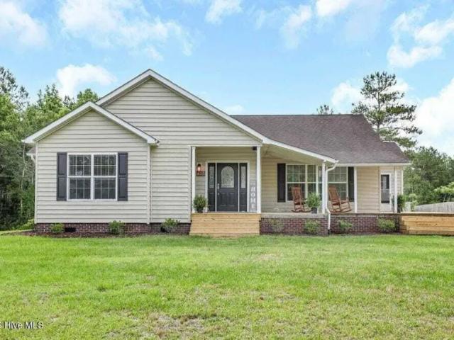 3 bedroom, NC NC 102752894