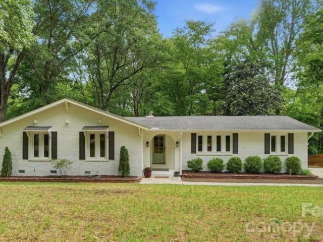 3 bedroom, NC NC 28226 LS102272166