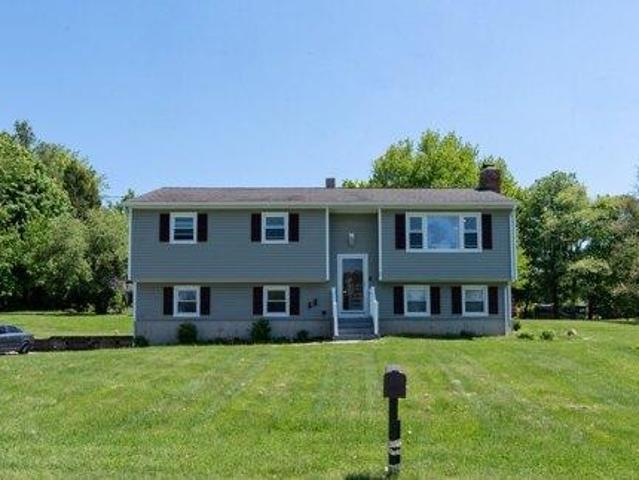3 bedroom, New Milford CT 06776 104541327